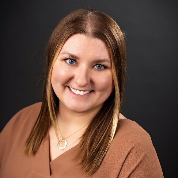 Castlewood woman receives scholarship from human resources group ...