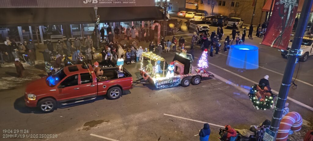 Lighted parade draws thousands | Watertown Current