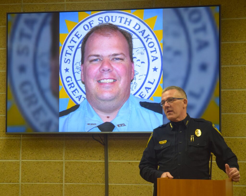 Stricherz retires after nearly 23 years as Watertown Police officer ...