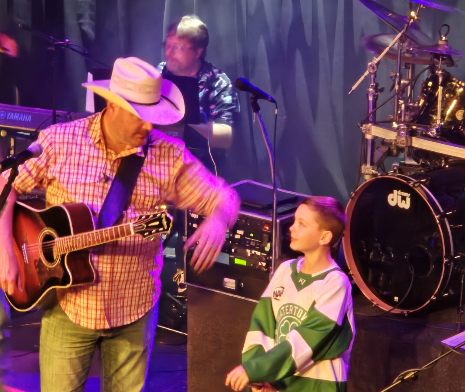 Hanson elected to South Dakota Country Music Hall of Fame | Watertown ...