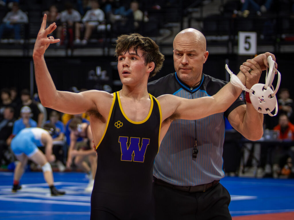 Arrow wrestlers shine in big Rapid City invitational | Watertown Current