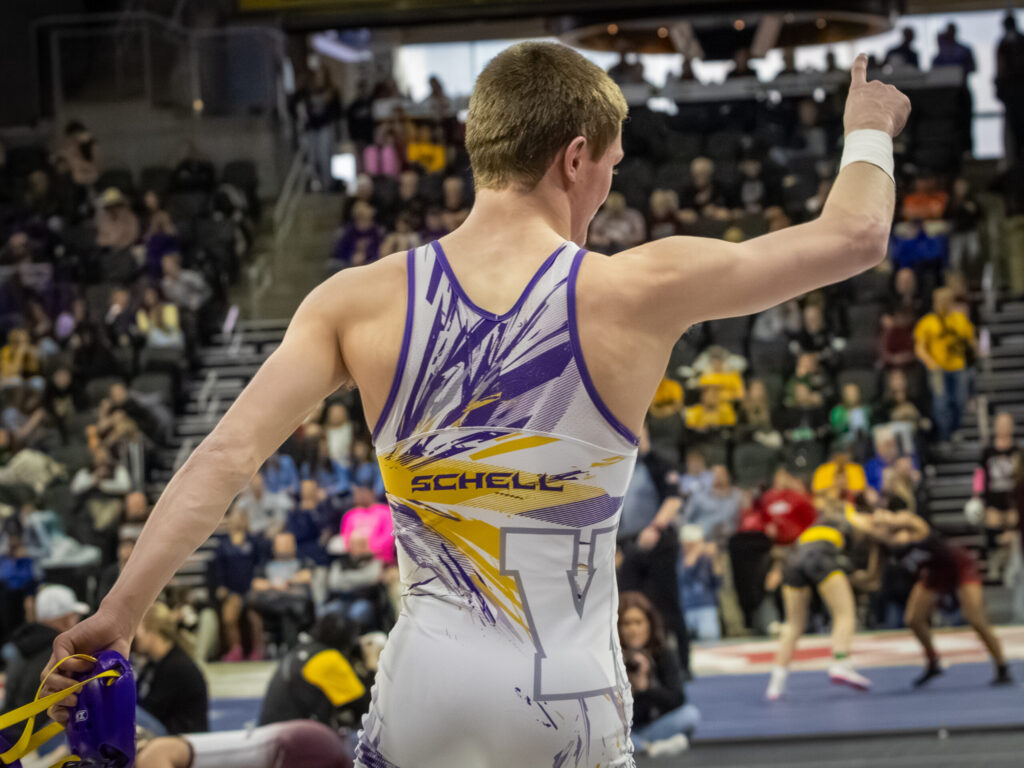 Arrow wrestlers shine during state tourney opening day | Watertown Current