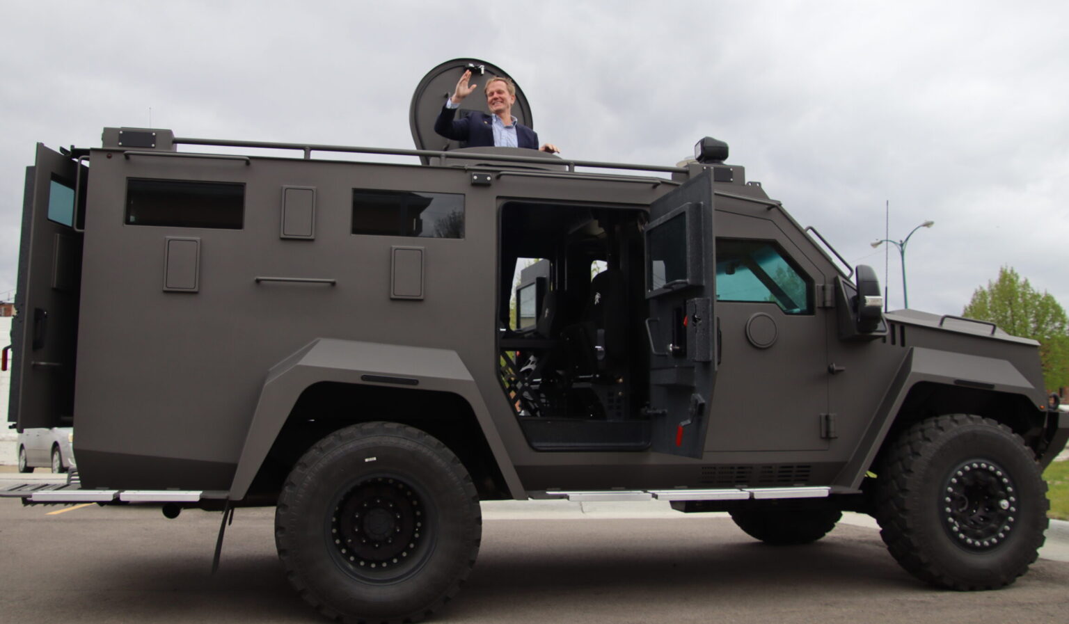 City introduces two new emergency response vehicles, celebrates EMS ...